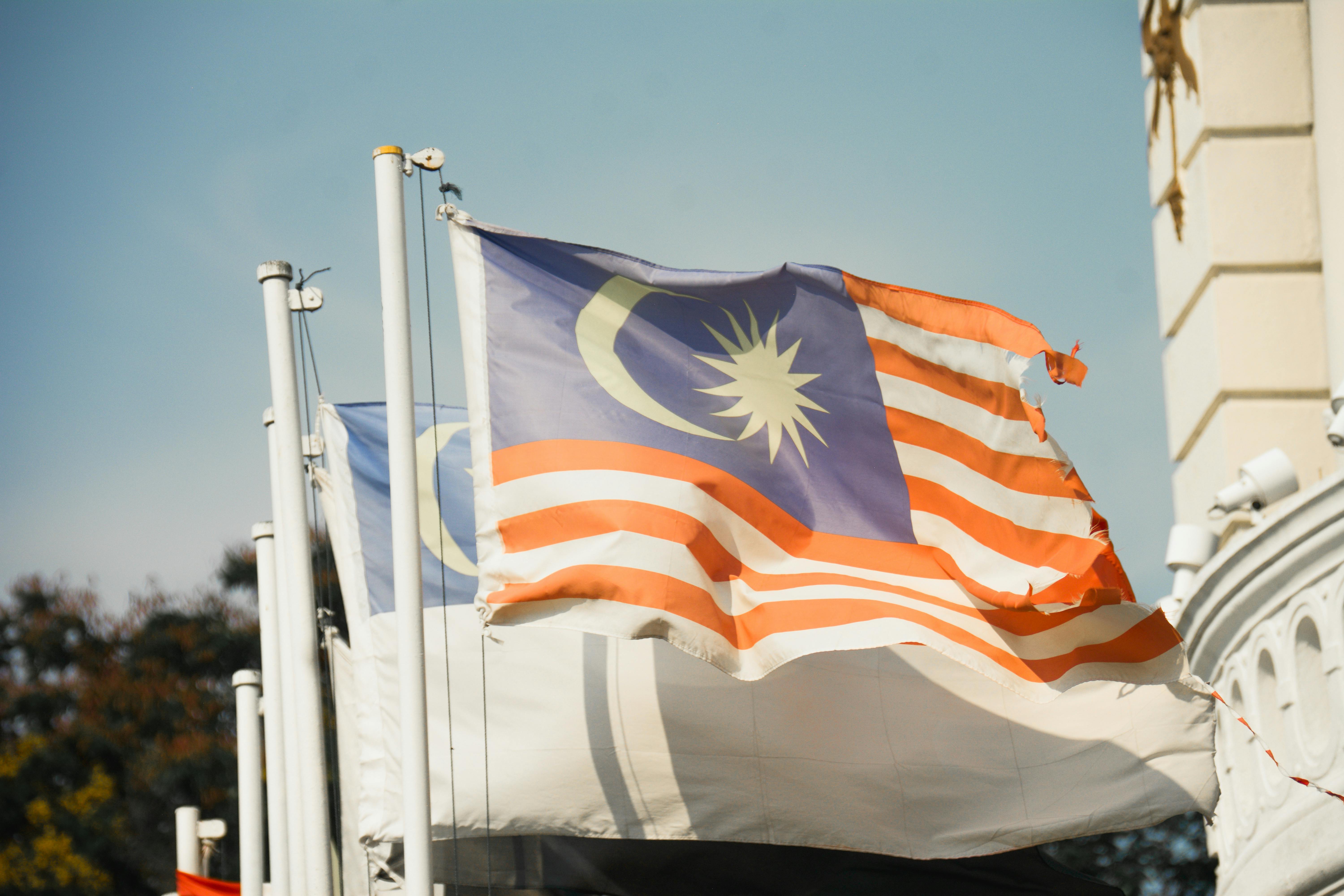 Comparing payment methods in Malaysia